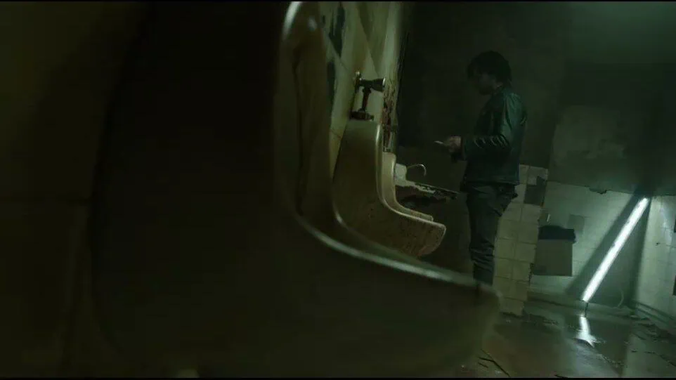 Return to Silent Hill Teaser Trailer Starring Jeremy Irvine as James ...