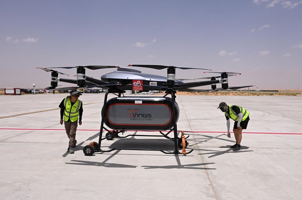 e& UAE with Advanced Mobility Hub Member of MLG (Multi Level Group) set ...