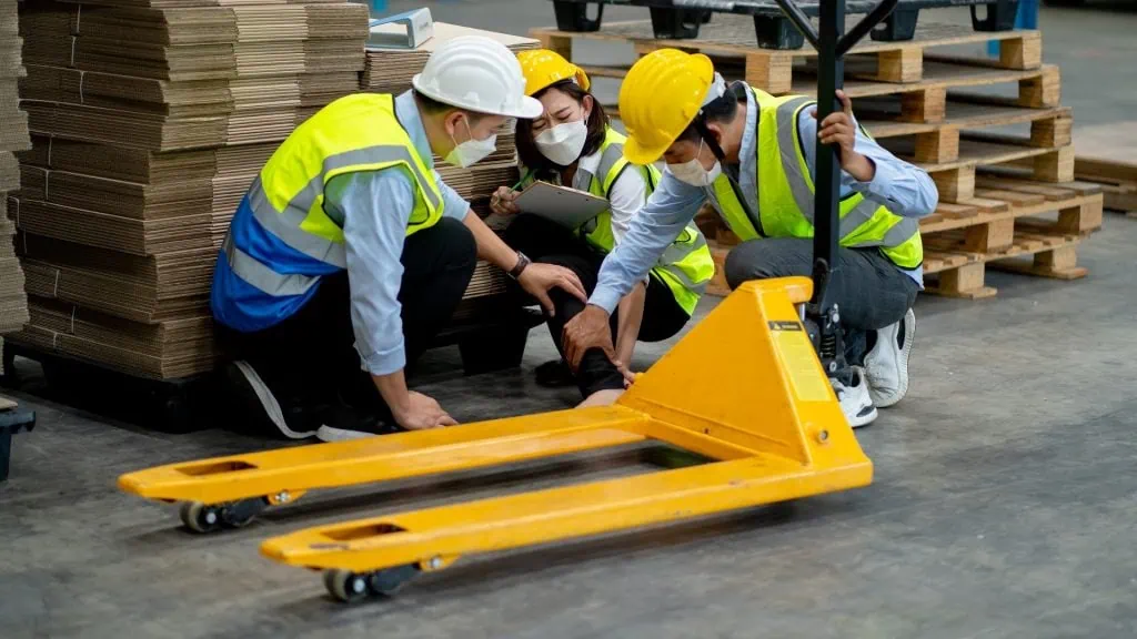 Standard Pallet Jack Dimensions & Sizes Guide | Bishamon