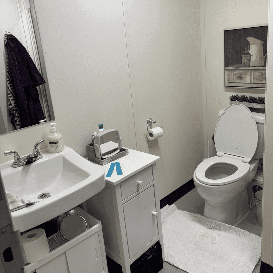 12’ x 8’ Self- Contained Lavatory - CUSTOM CUBES