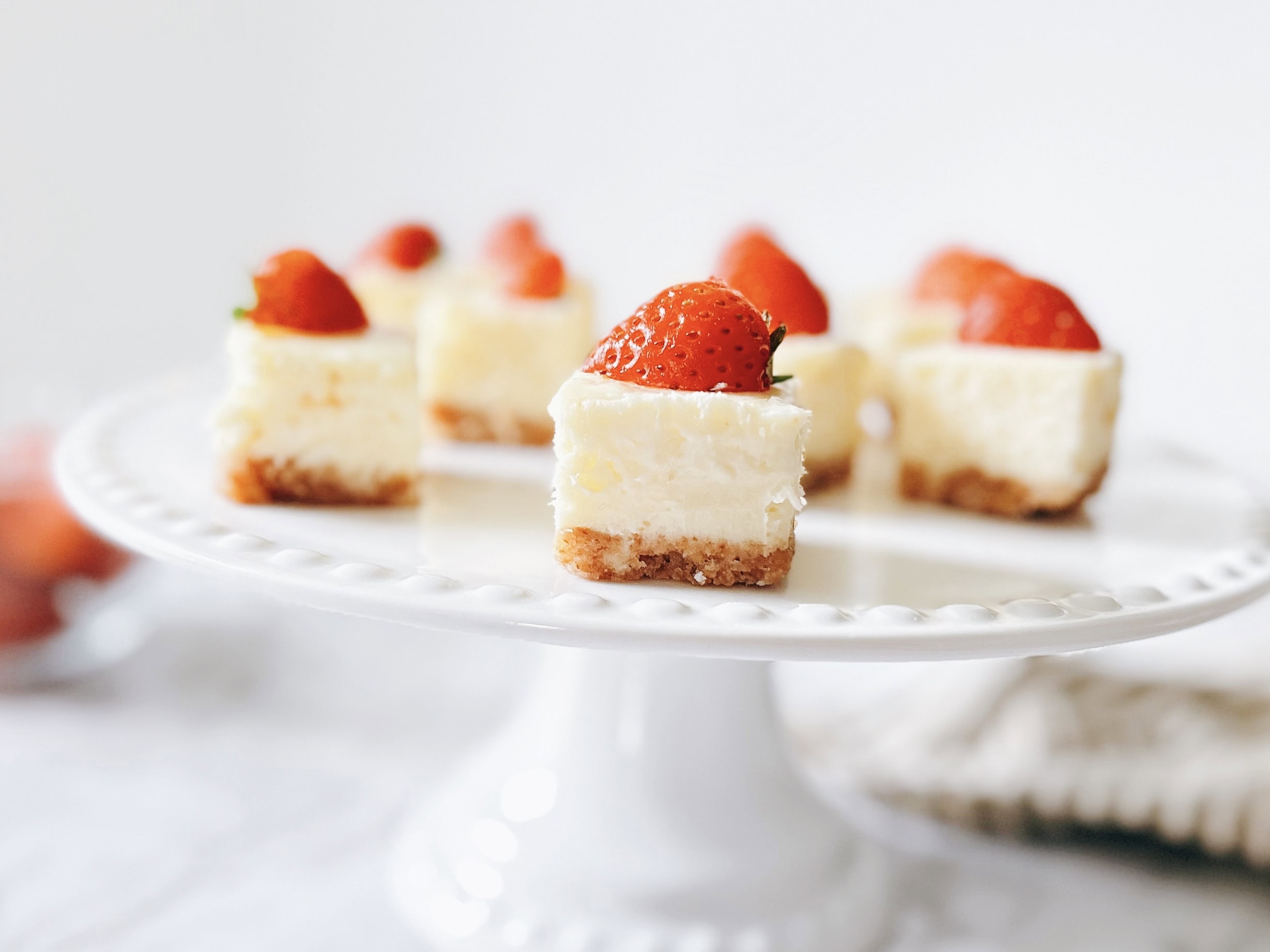Best Ever Mini Cheesecake Bites Recipe (Super Easy)