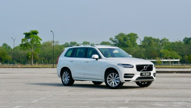Volvo XC90 T5 Short Review: Spacious, Safe, Superior