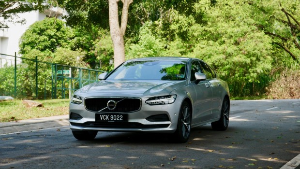 The Volvo S90 T5 Momentum is Pure, Unpretensious Premium