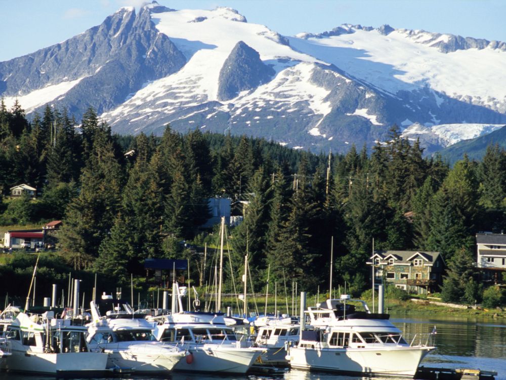 Alaskan Christmas - 8 Beautiful and Magical Cities