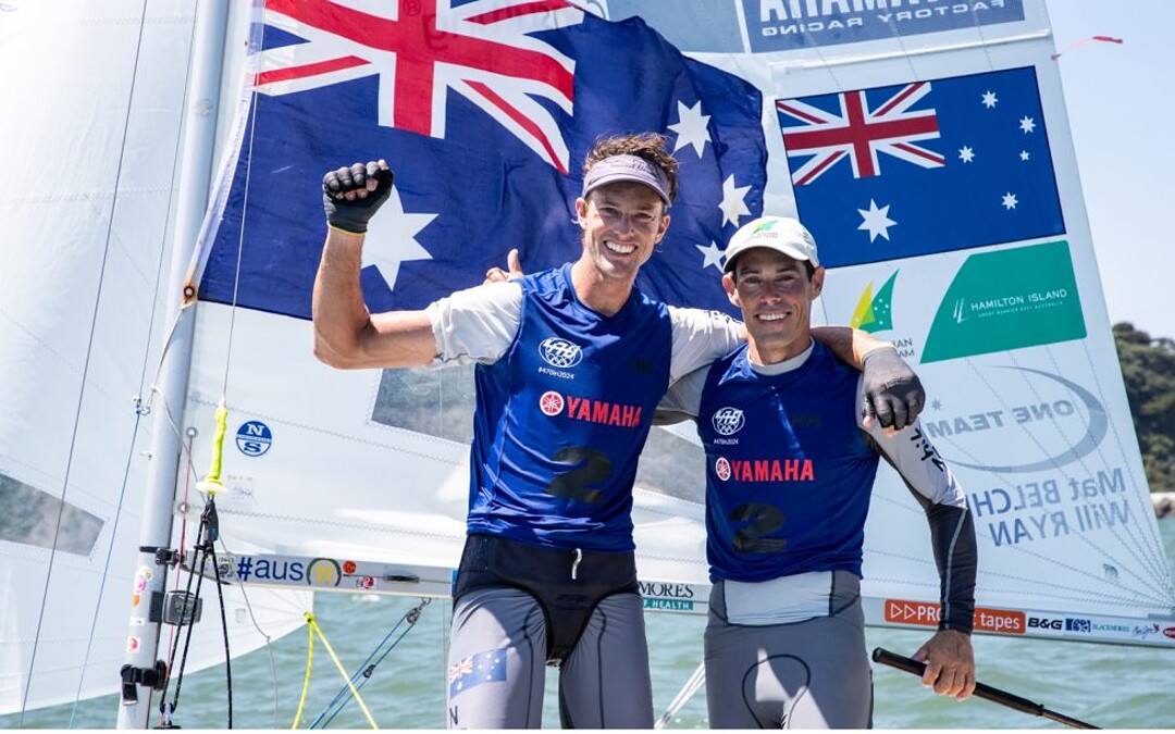 Mathew Belcher/Will Ryan (AUS) & Hannah Mills/Eilidh McIntyre (GBR) Win ...