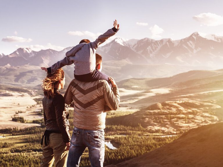 Traveling Abroad With Family? - 7 Helpful Things To Know