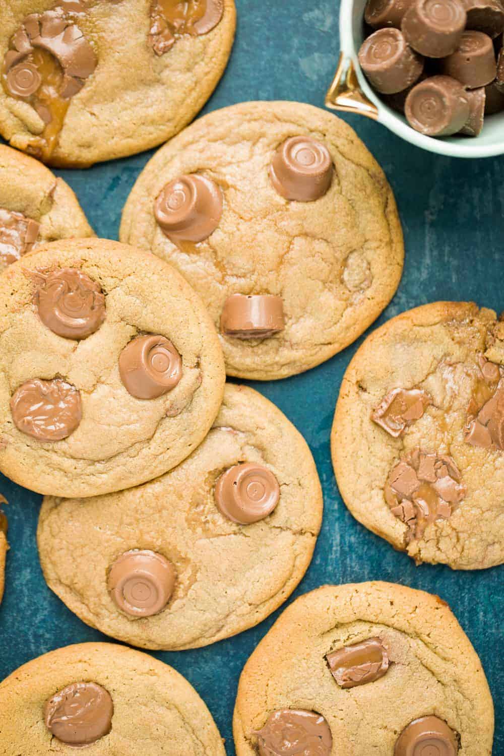 Irresistible Rolo Cookies | Amy Treasure