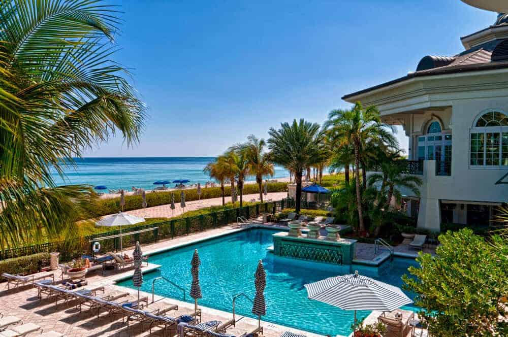 Escape to Paradise: Planning The Best Luxury Beach Holidays - Rachel Bustin