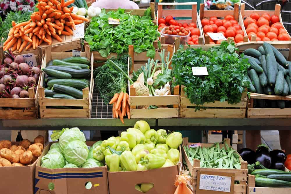 Does Your Family Eat Locally Grown? Here’s Why They Should