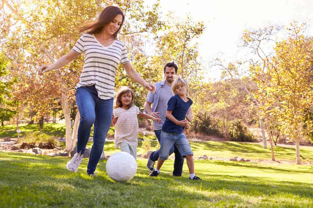 How To Have An Indoor/Outdoor Weekend With The Kids - Rachel Bustin