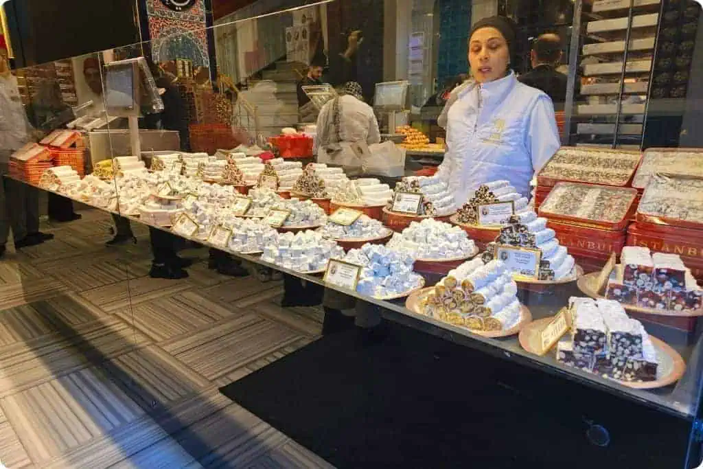Best Souvenirs from Turkey: 15 Authentic Things to Buy (2026)