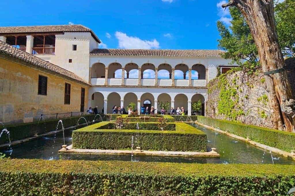 How to Visit the Alhambra In 2025 – Tickets, Tips & Itinerary