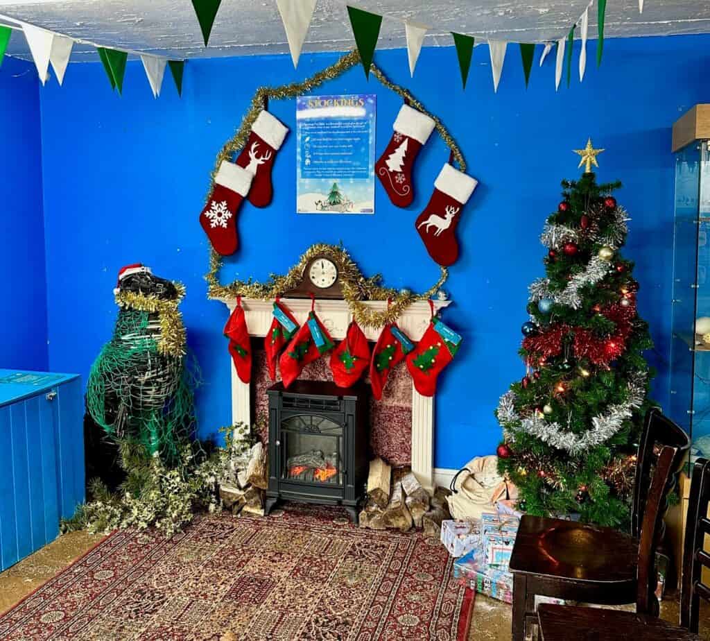Christmas in Cornwall: Festive Magic on the Cornish Coast! - Cornwall ...
