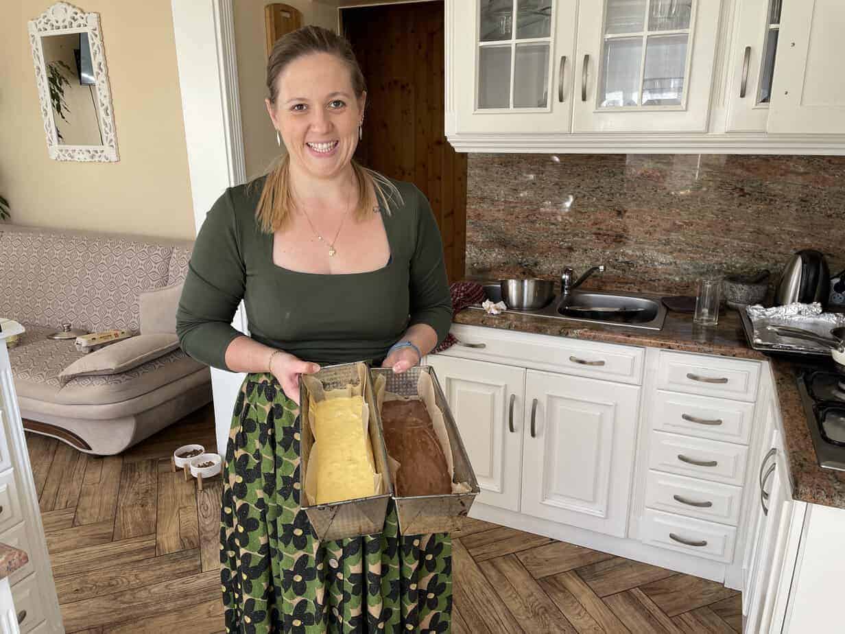 Metrowiec: Easy & Impressive Meter-Long Polish Cake Recipe