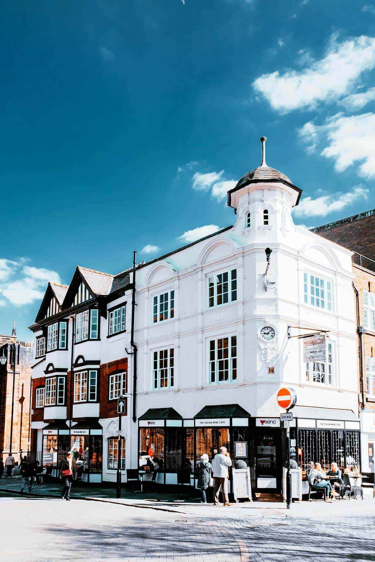 Commercial Kerb Appeal: Effective Ways To Stand Out - Rachel Bustin