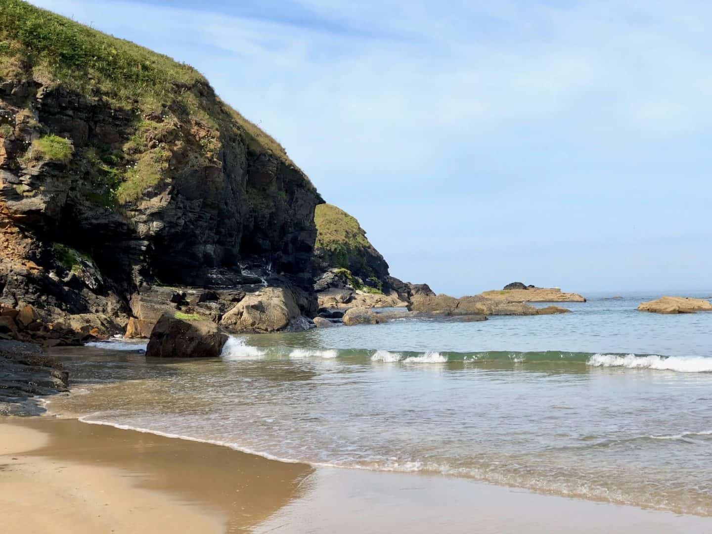 Poldhu Cove - Exploring Cornwall - Rachel Bustin
