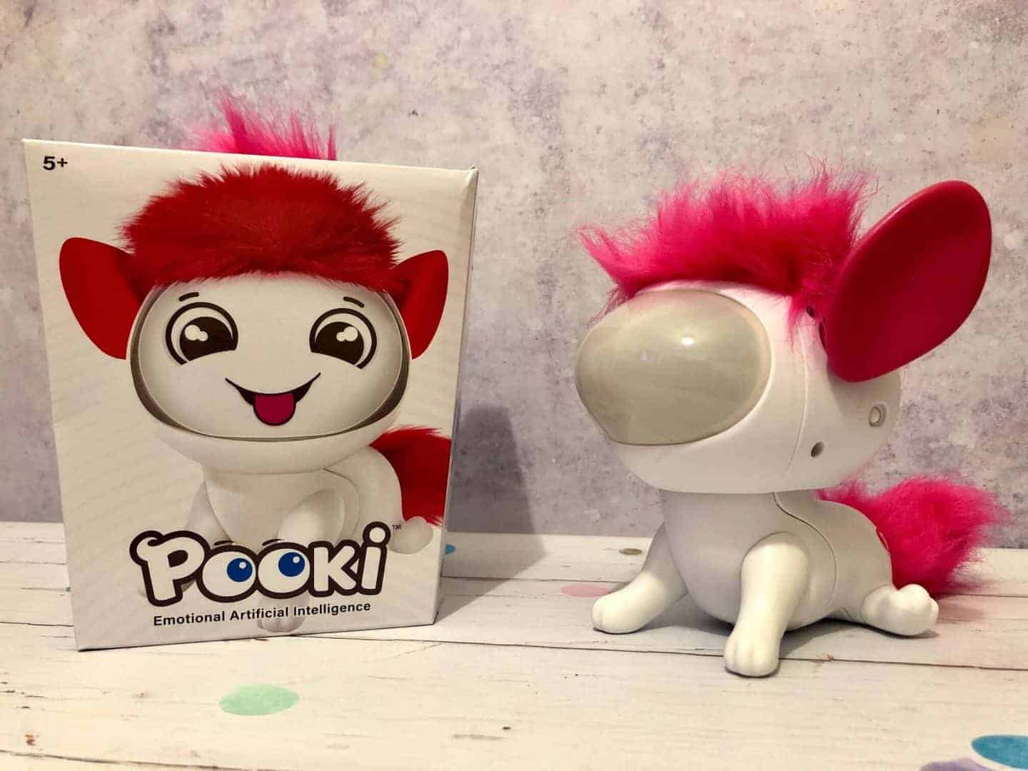 Pooki Interactive pet with Sound, Movement and Animated Screen Review