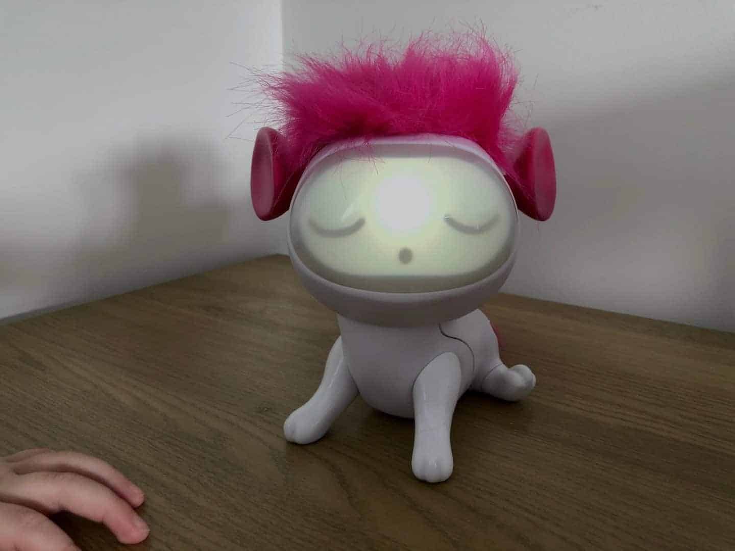 Pooki Interactive pet with Sound, Movement and Animated Screen Review