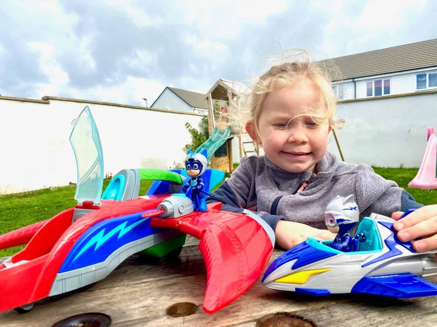 PJ Masks Air Jet & PJ Masks Save the Sky Flying Hero Vehicle Review