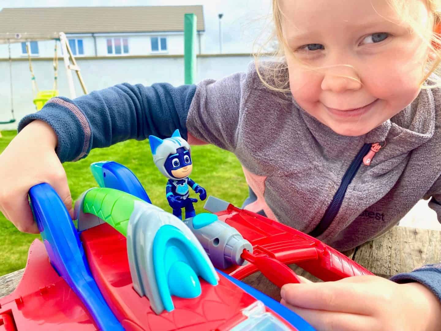 PJ Masks Air Jet & PJ Masks Save the Sky Flying Hero Vehicle Review