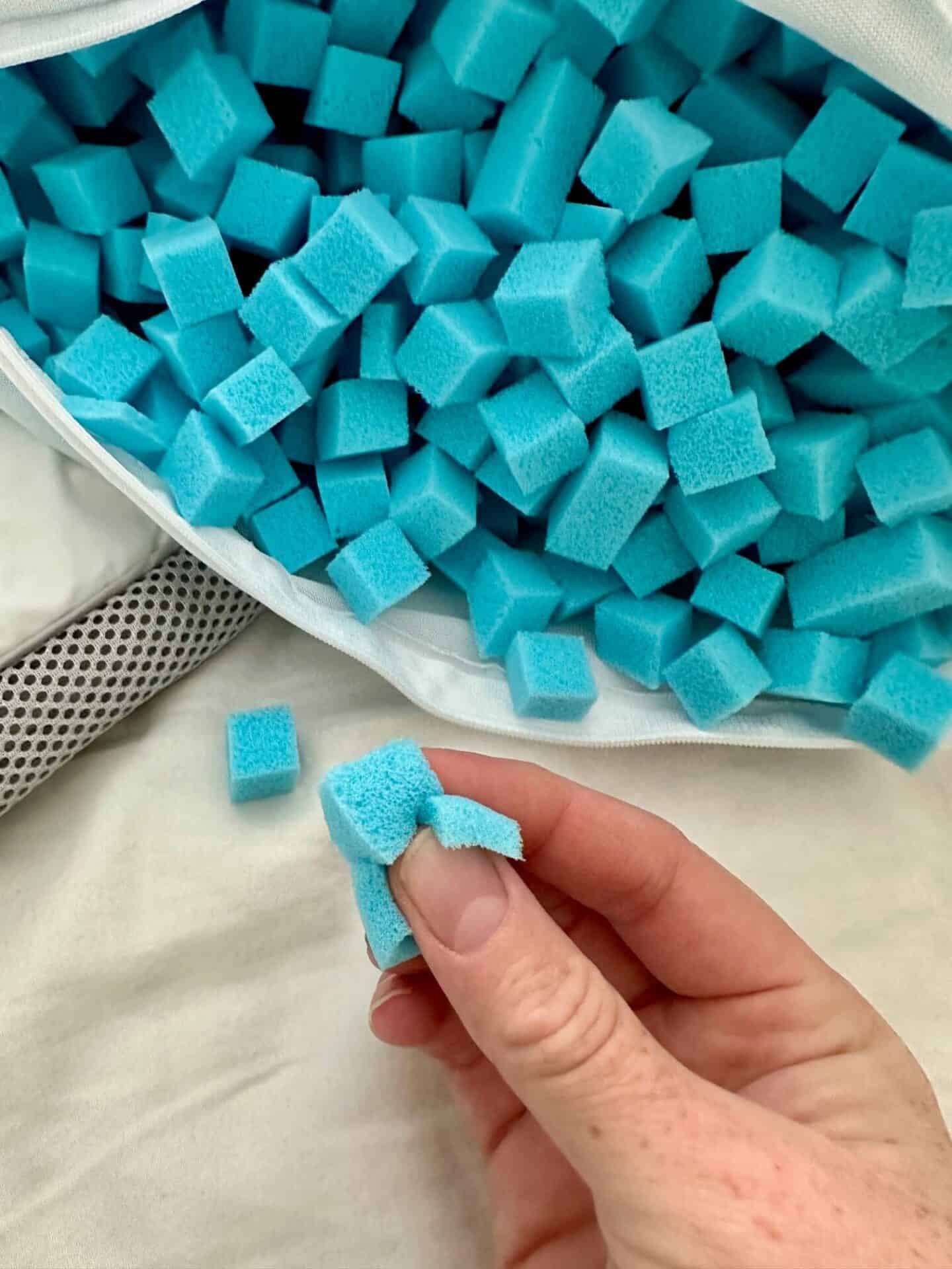 Simba Hybrid Pillow Review: For a Comfortable Night's Sleep