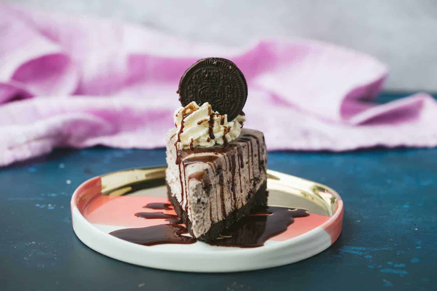 This Oreo Cheesecake Is Guaranteed To Wow Your Guests | Amy Treasure