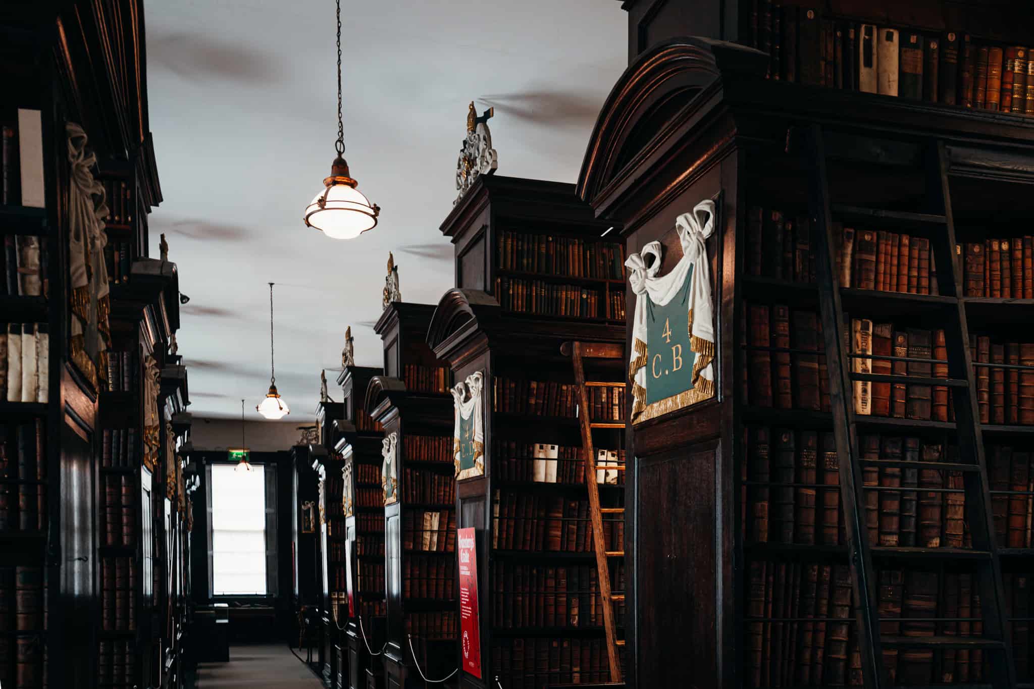 Visit Marsh’s Library: Ireland's Oldest Public Library | Travel Ireland ...