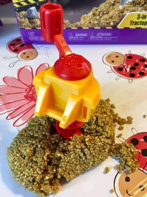 Toy Review: Kinetic Rock 3 In 1 Loader - Rachel Bustin