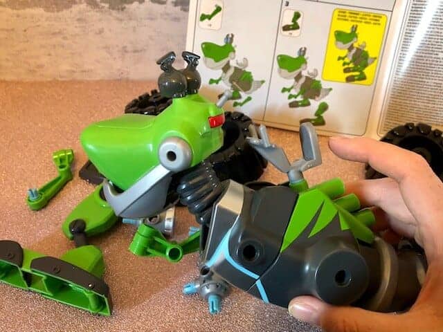 Rusty Rivets – Botasaur Buildable Figure with Lights and Sounds ...