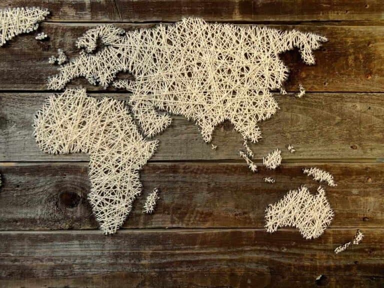 12 Best World Map Wall Art to Decorate Your Home 2024 - The Wanderlust ...