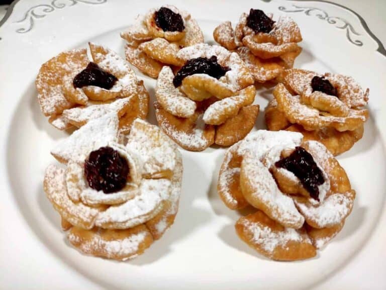 Polish Ptysie Cream Puffs Recipe That Will Make Your Mouth Water!
