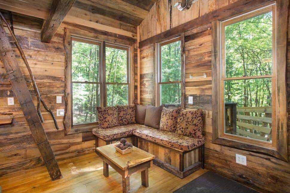 19 Best Ohio Treehouse Rentals: Top 2024 Picks - The Wanderlust Within