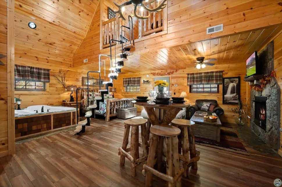 45 Best Tennessee Treehouse Rentals: Top 2024 Picks - The Wanderlust Within