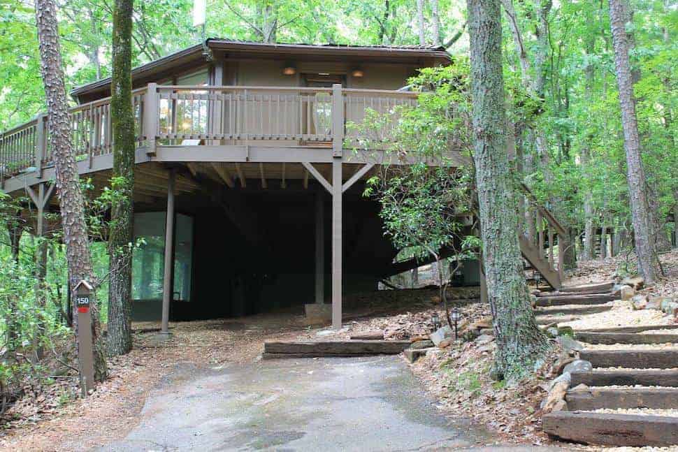 13 Best Atlanta Treehouse Rentals: Top 2024 Picks - The Wanderlust Within