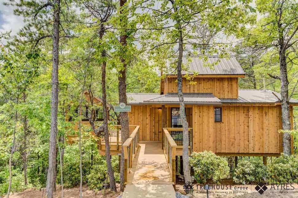 45 Best Tennessee Treehouse Rentals: Top 2024 Picks - The Wanderlust Within